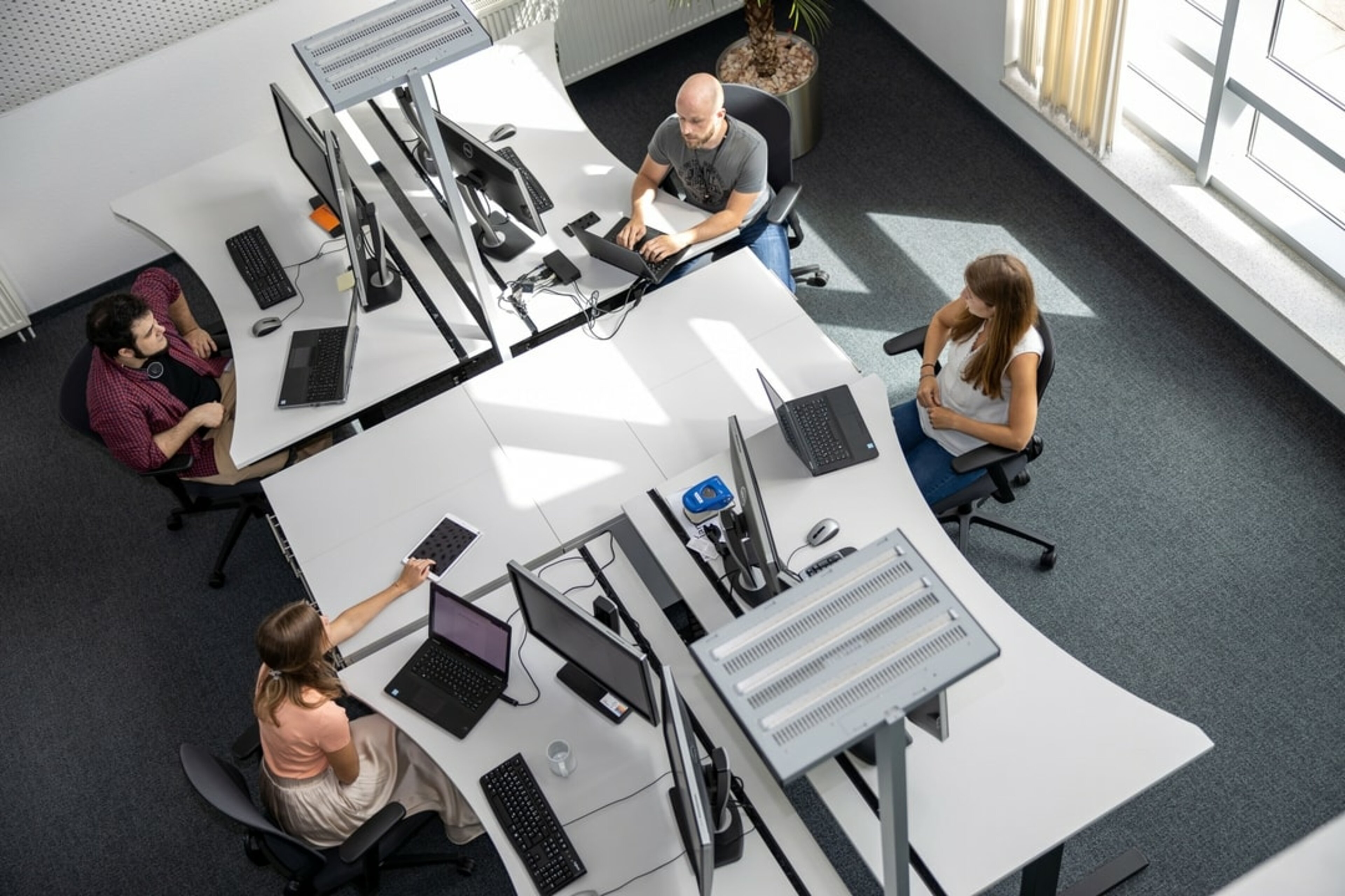 AHEAD: foundation for our digital future | ALDI DX