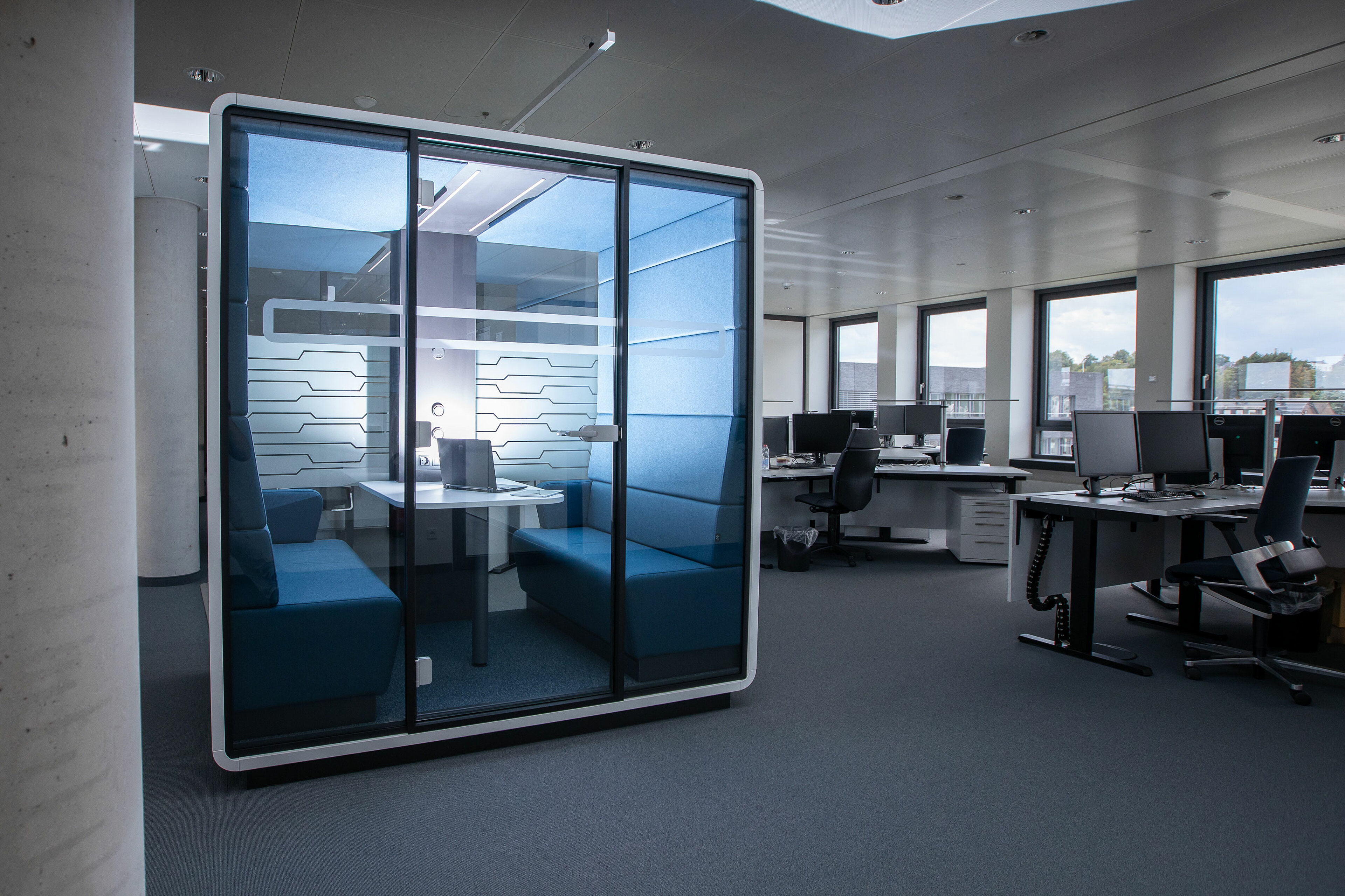 AHEAD: foundation for our digital future | ALDI DX